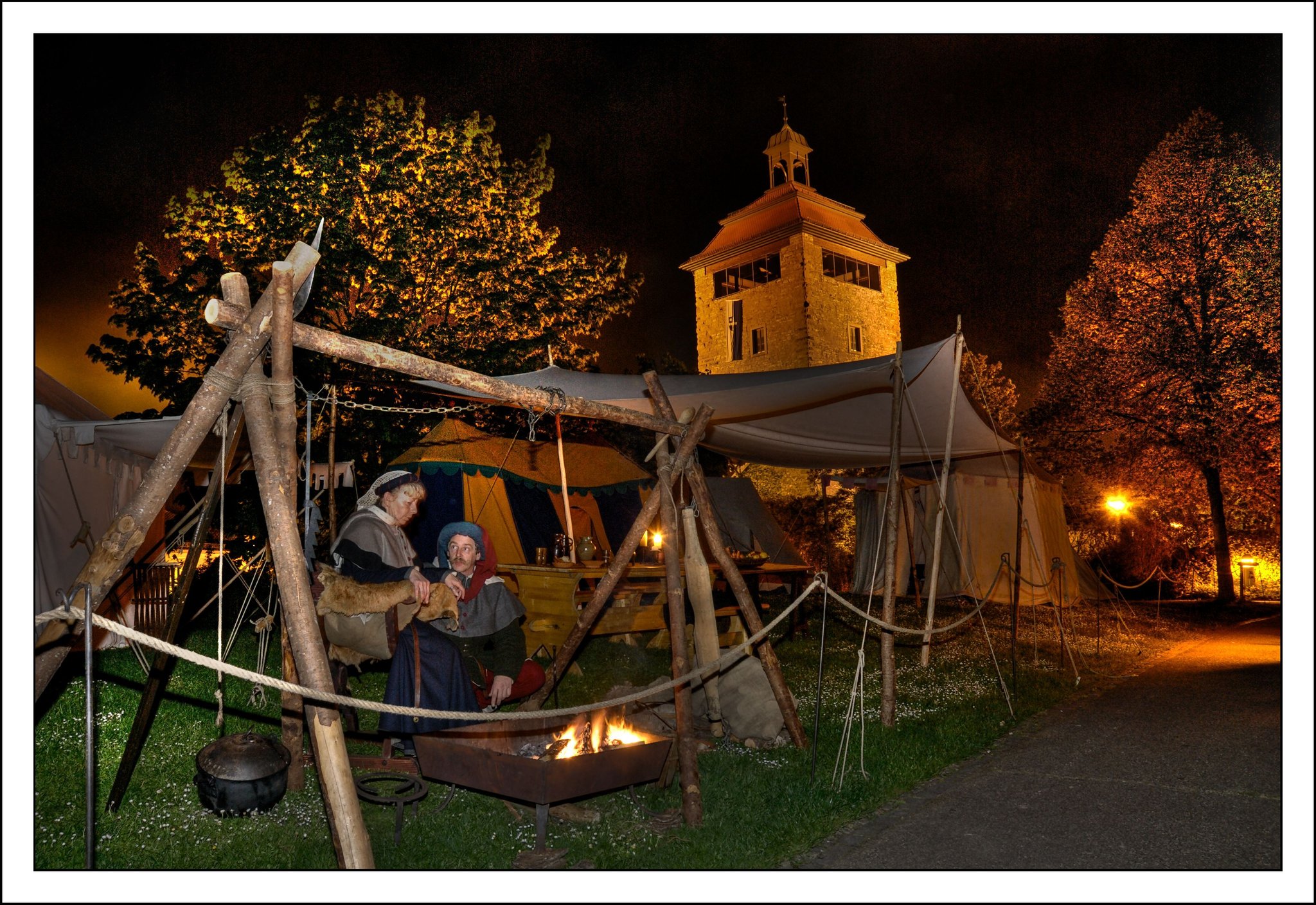 Mittelalter kehrt an den Bruchsaler Bergfried zurück - Bretten