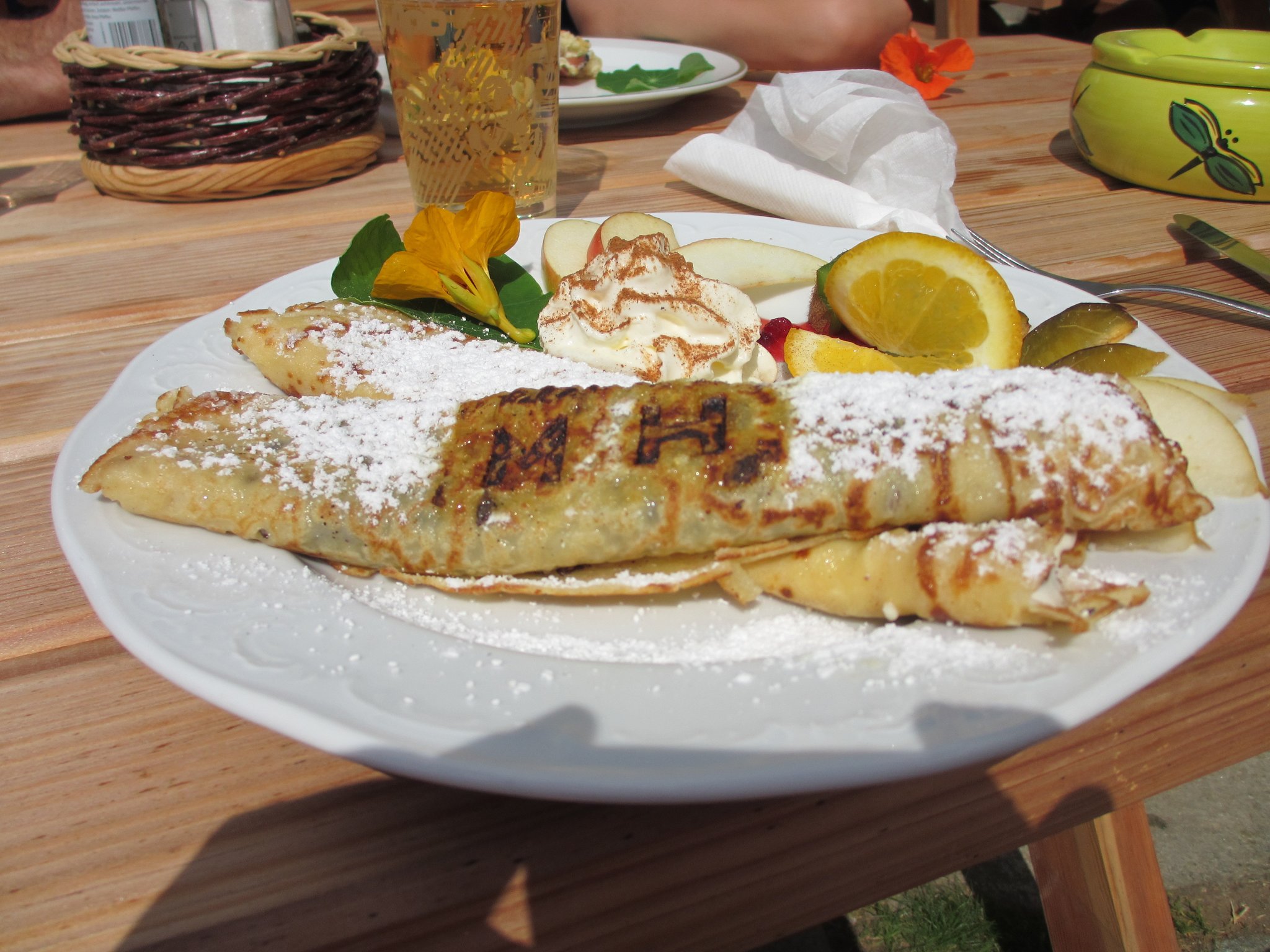 Brettljause mit Kracherl oder Österreichisch für Anfänger - Bretten