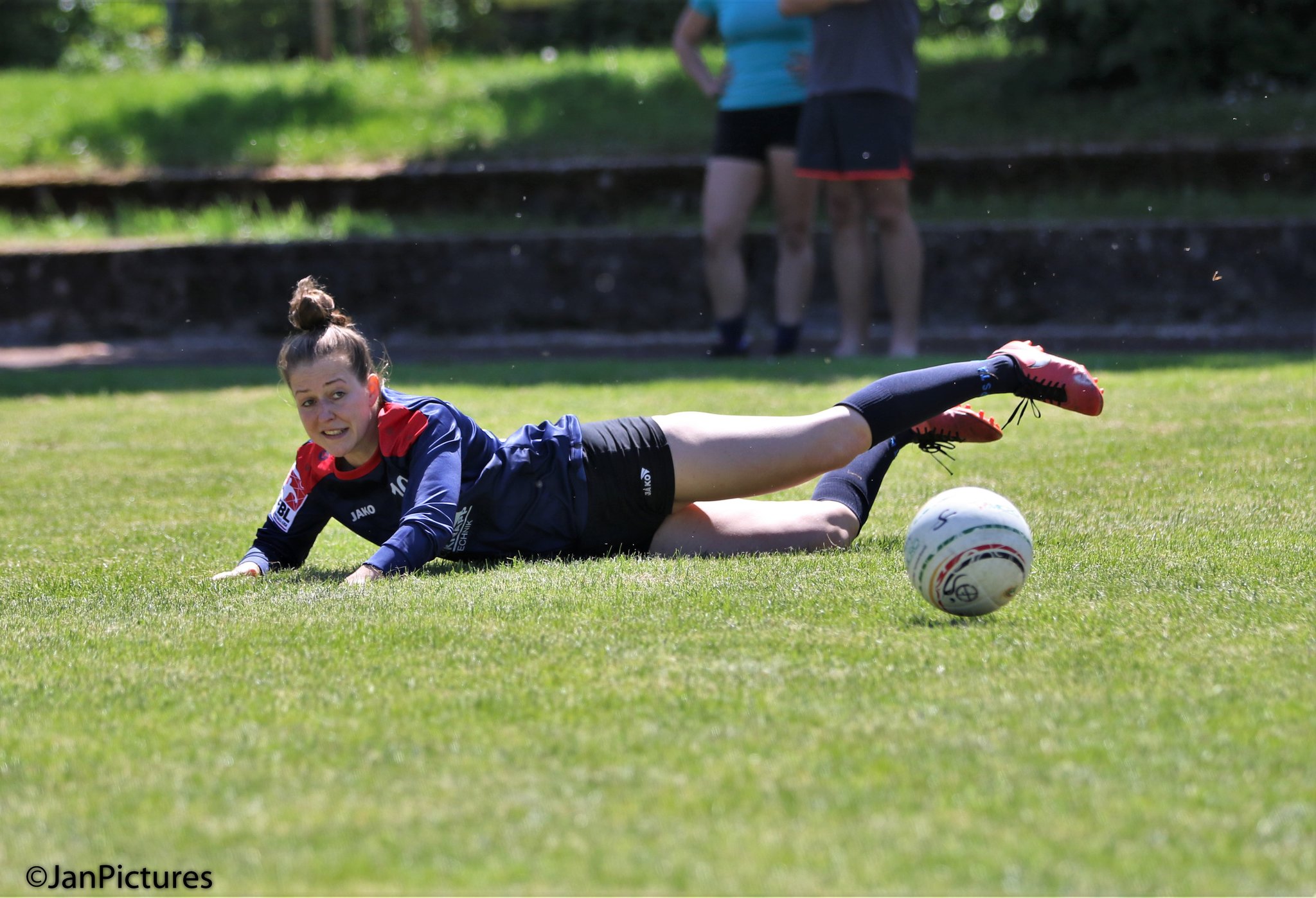 Sieg für die Brettener Faustball Damen - Bretten