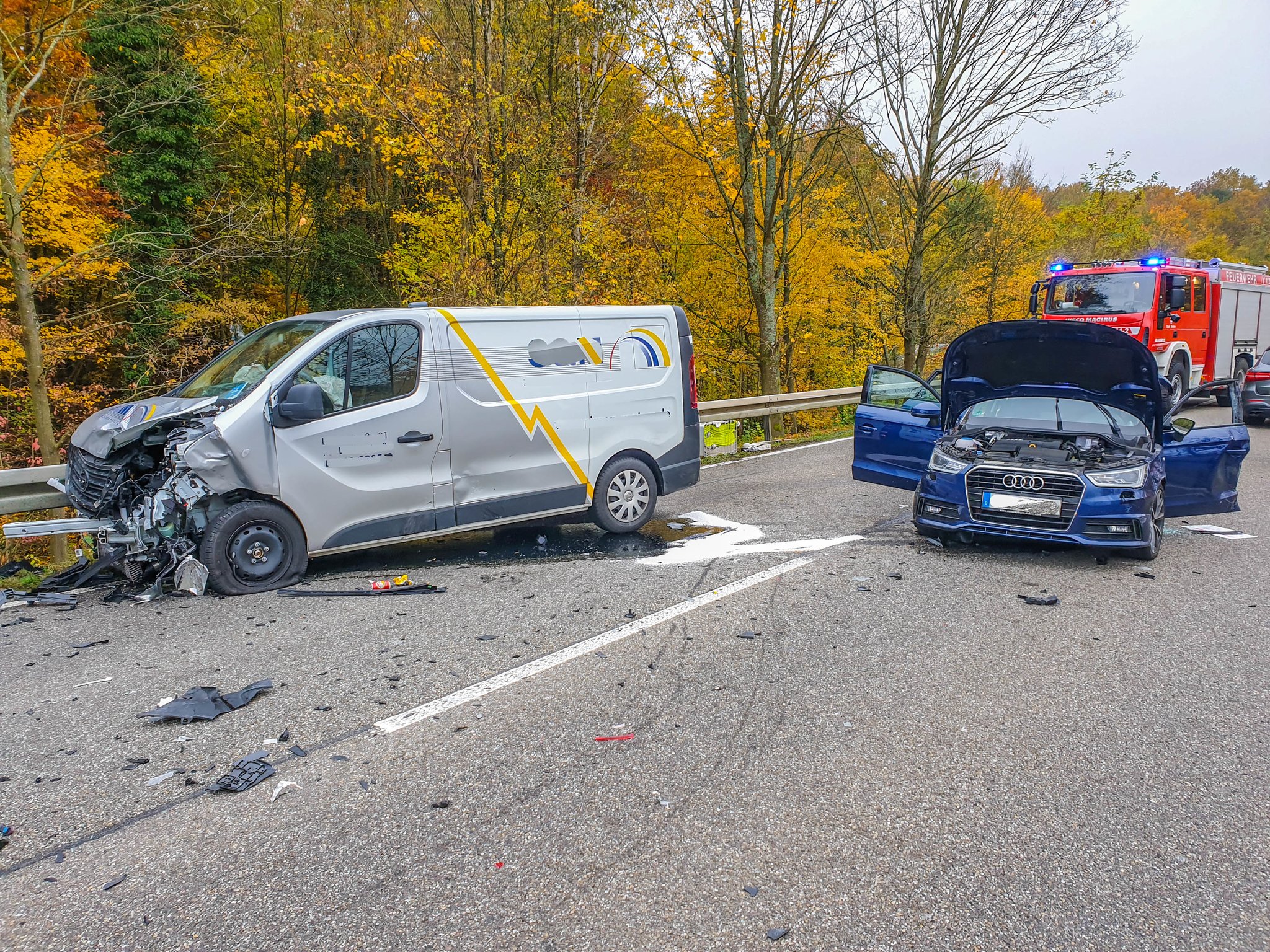 Mehrere Schwerverletzte nach Kollision von fünf Fahrzeugen: Schwerer Unfall auf der B293 bei ...