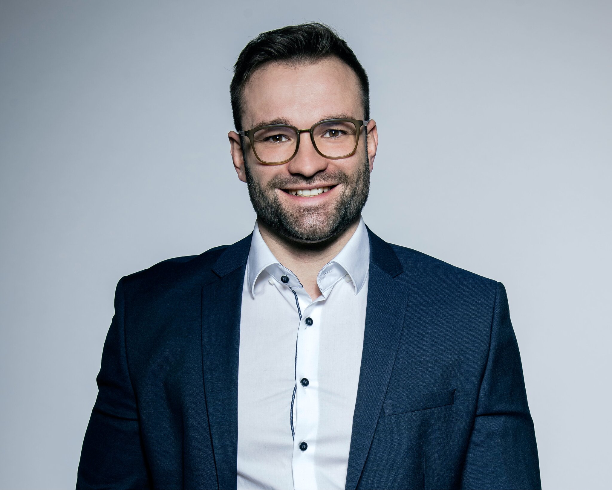 Jonas Lindner startet mit Gesprächen an der Haustür in heiße ...