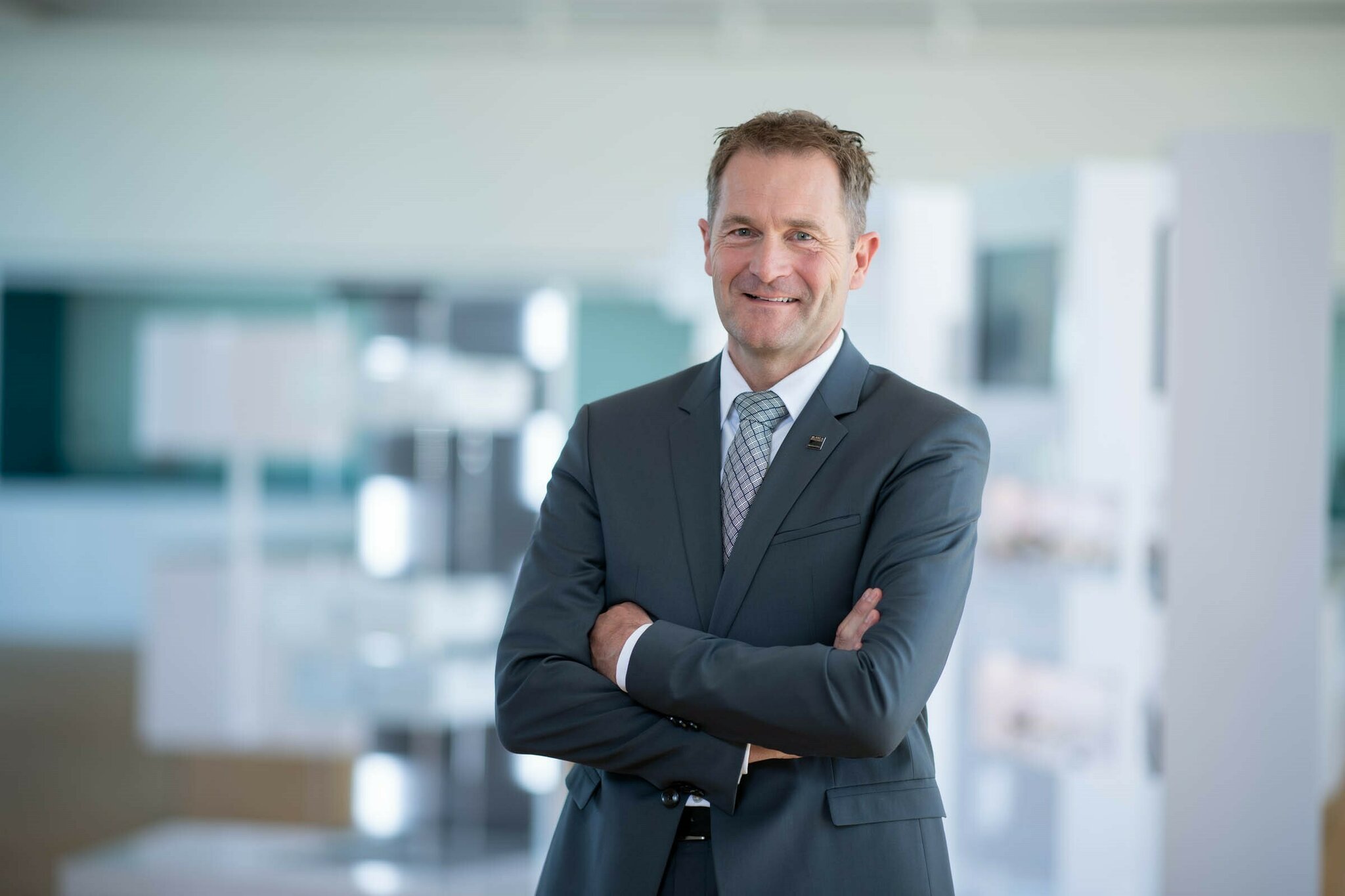 Karlheinz Hörsting löst Dirk Schallock als CEO ab: Blanc & Fischer baut ...