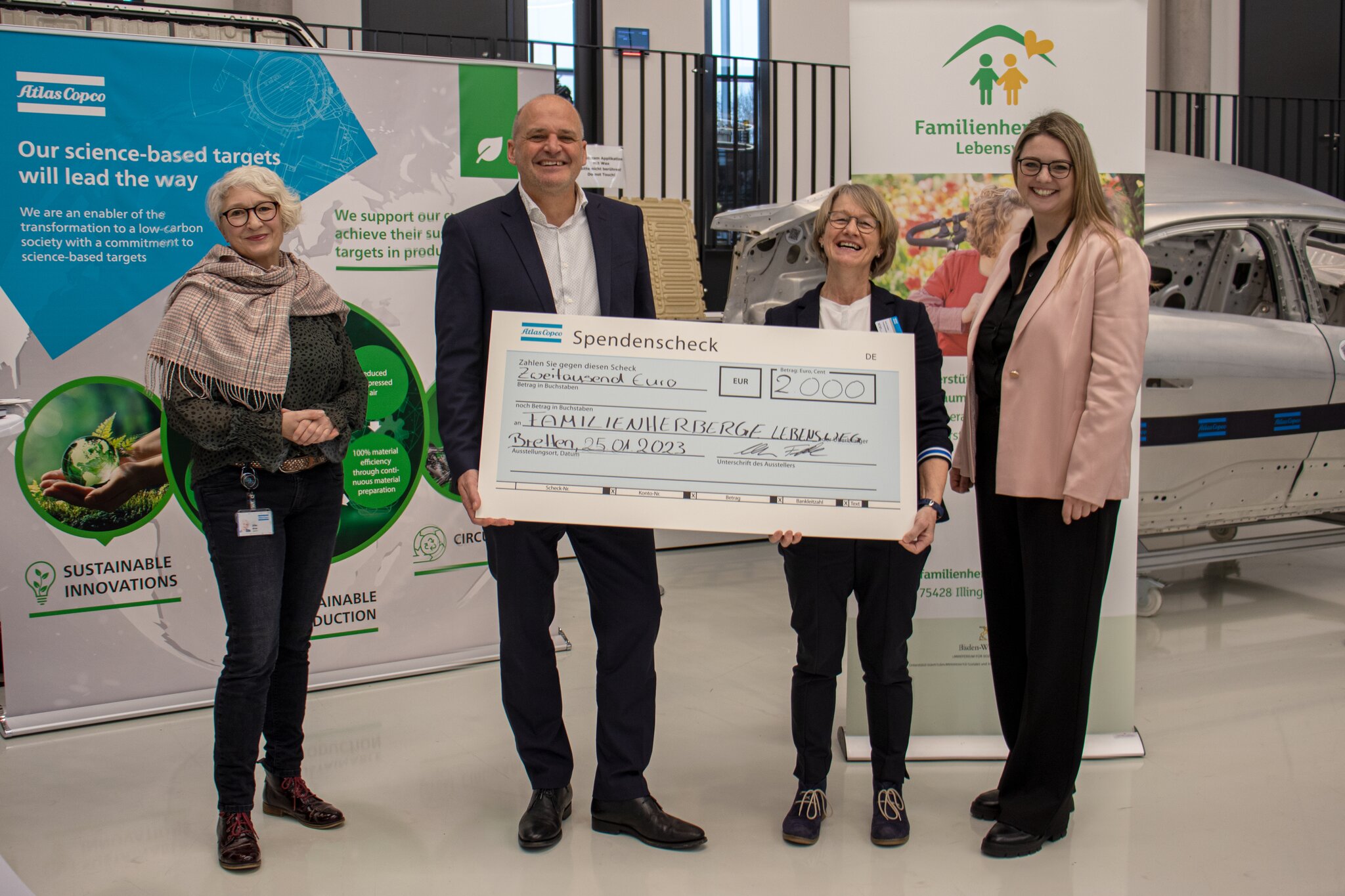 „Großartige Einrichtung unterstützen“: Atlas Copco spendet 2000 Euro an Familienherberge ...