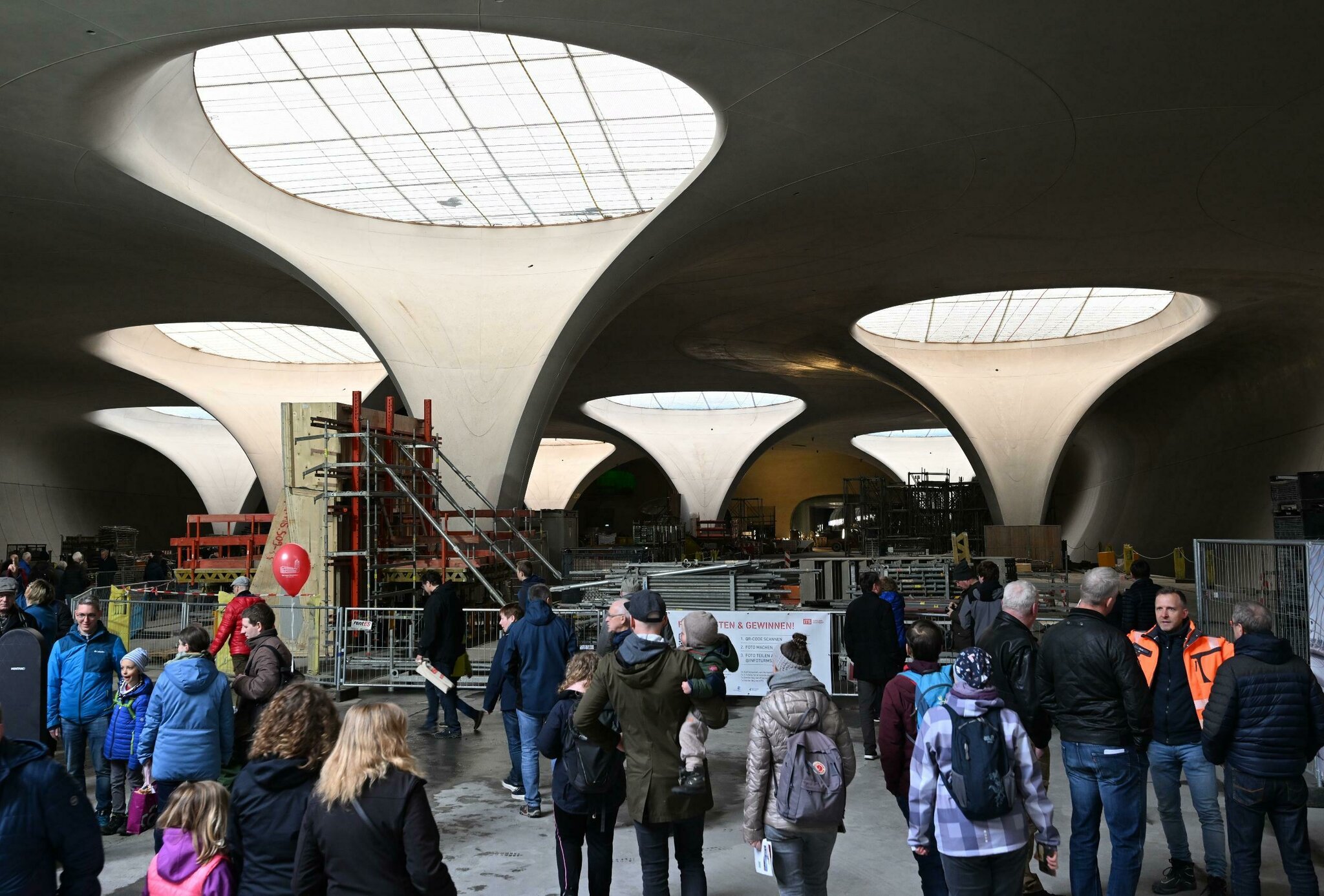 Stuttgart 21: Besucherrekord bei offener Baustelle - Region