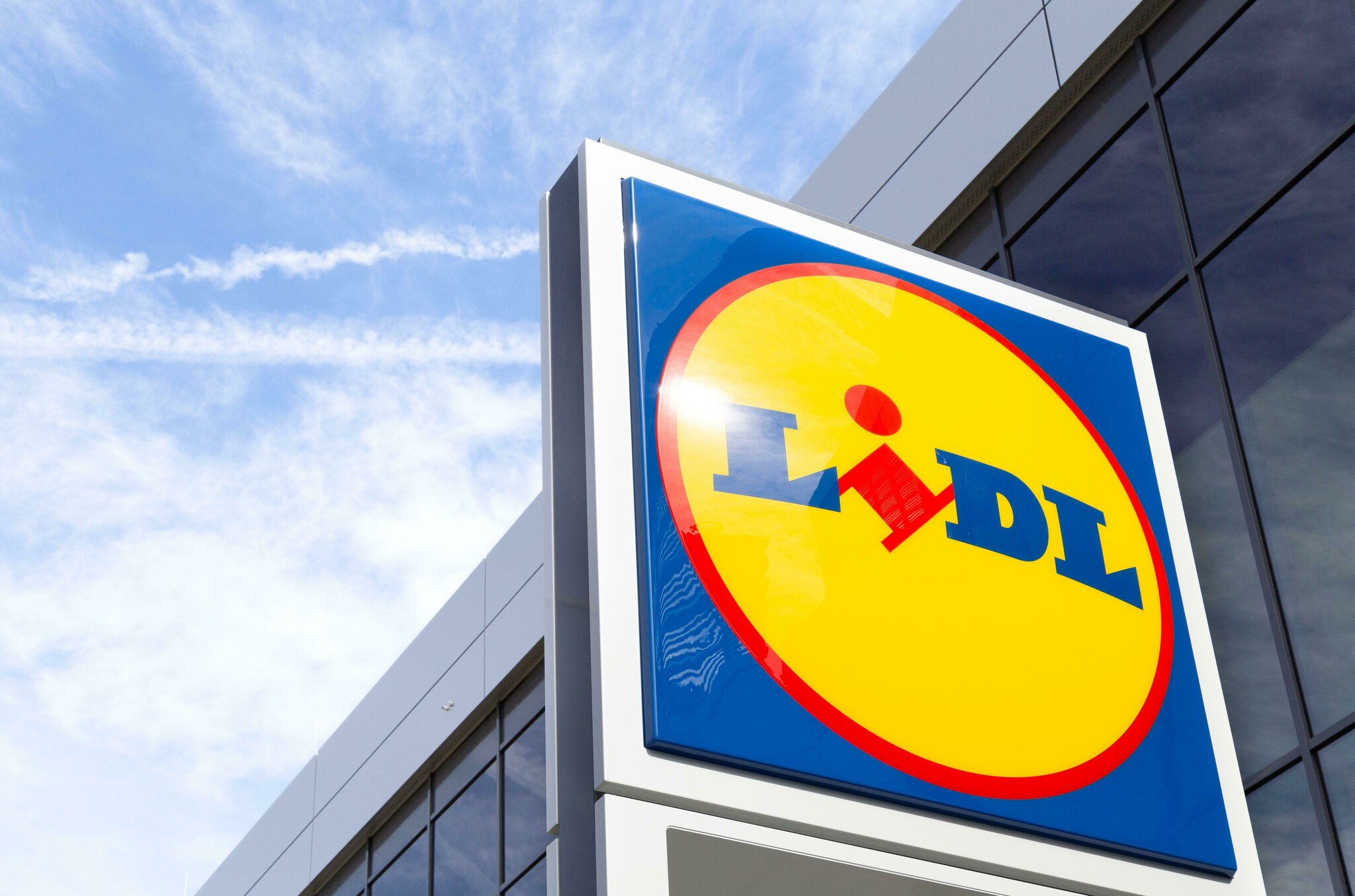 Friedrich Fuchs übernimmt Posten: Wechsel an Spitze von Lidl ...