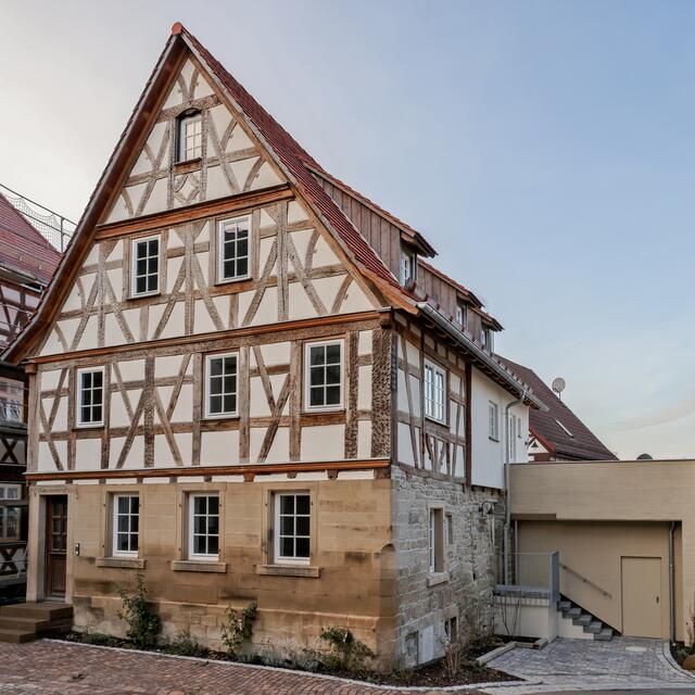 Logieren im historischen Flair: Boarding House neben Gasthaus Faust mit ...