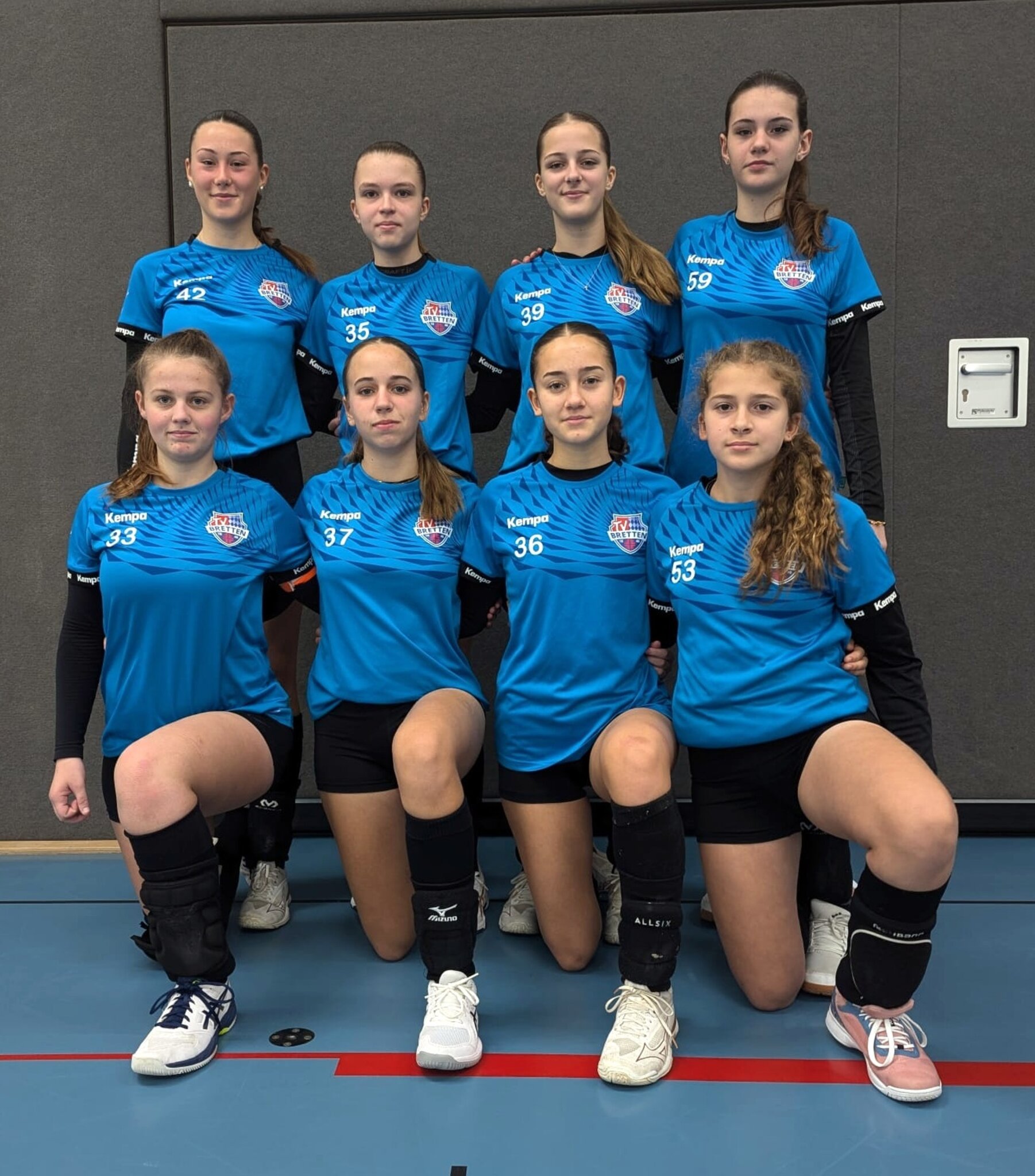 Erster Badischer Hallentitel für den TV Bretten: Faustball Jugend U 16 ...