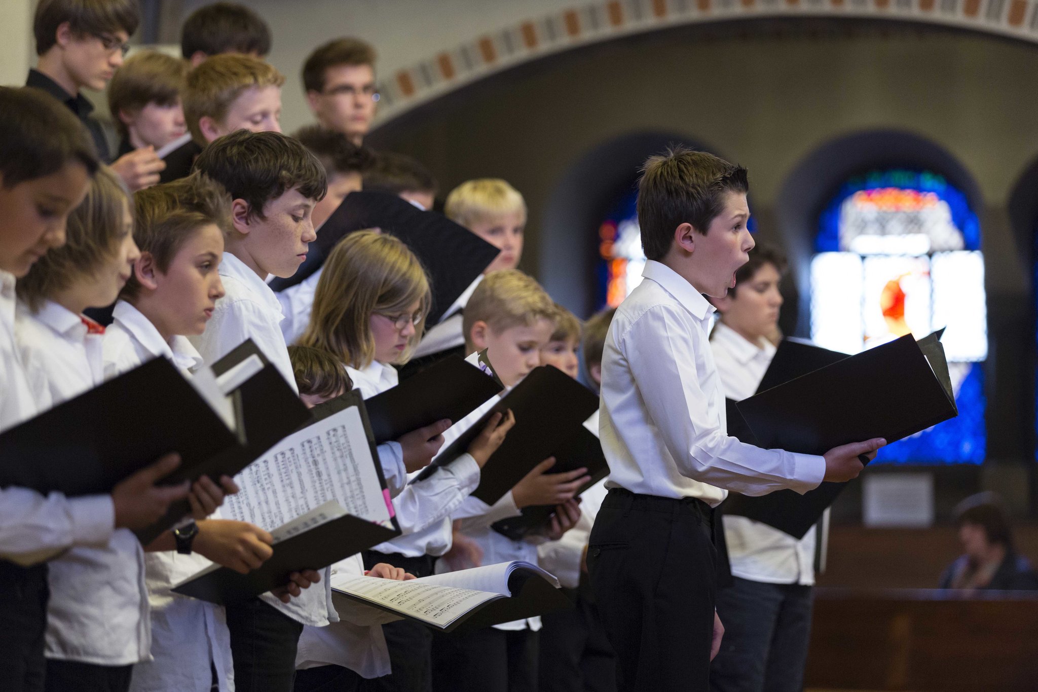 Cantus Juvenum Karlsruhe: Jugendchöre begeistern in der evangelischen ...
