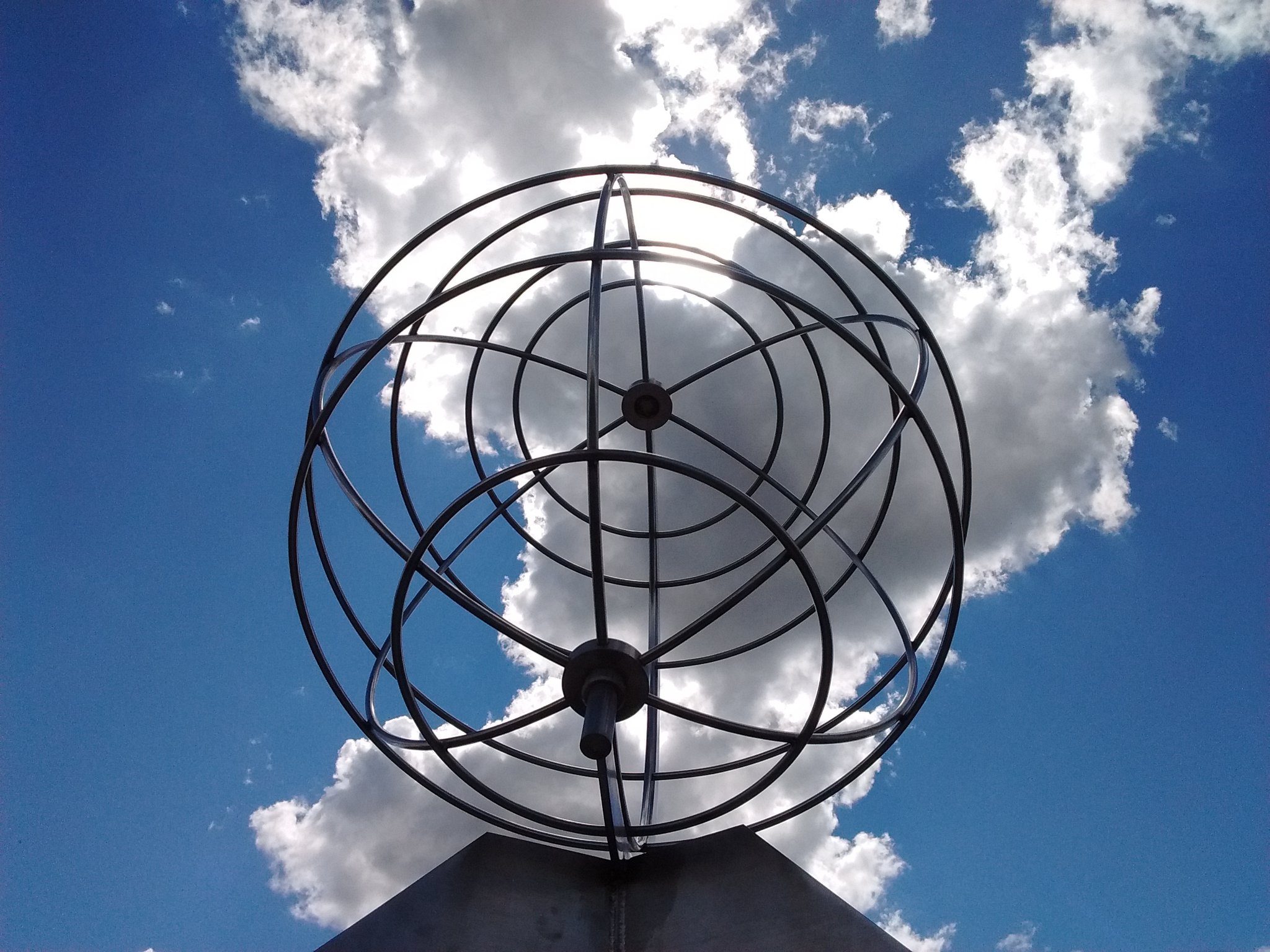 Wolke überm 49. Breitengrad. Wer den Ort des Geschehens finden möchte ...